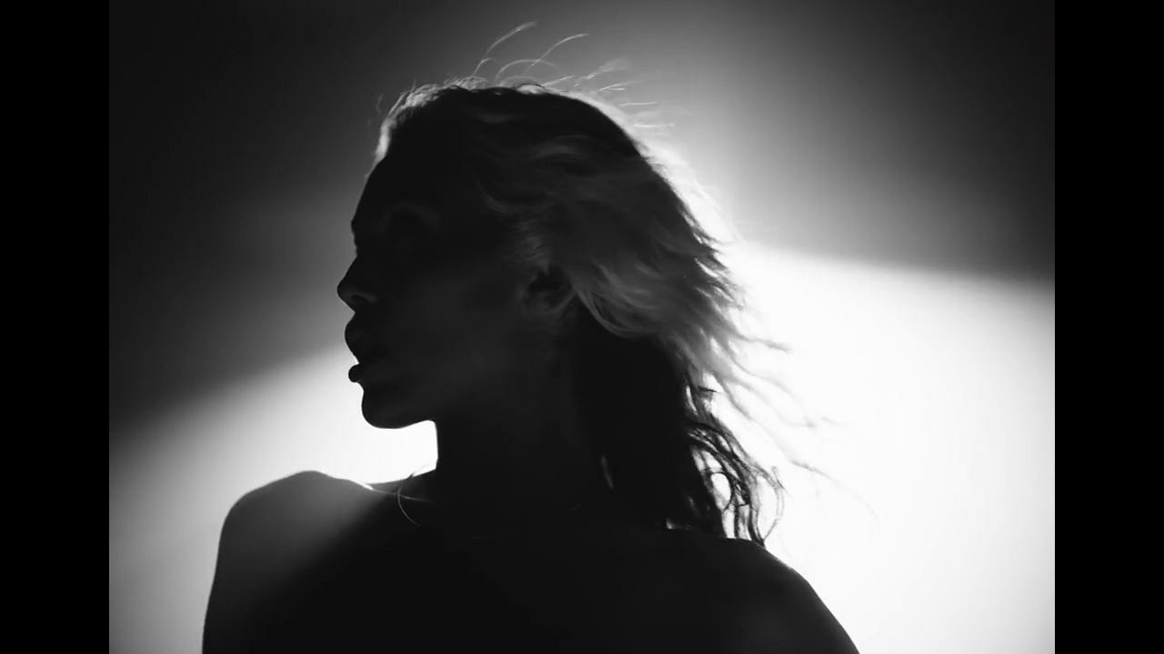 Miley Cyrus – River (Official Video) - Mover.uz
